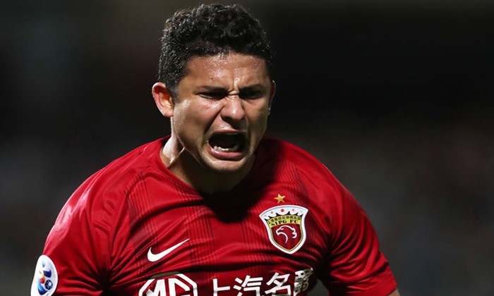 Na mira de Botafogo e Palmeiras, Elkeson rescinde com clube chinês
