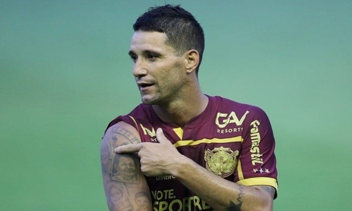 Fluminense deseja o retorno de Thiago Neves e inicia as negociações