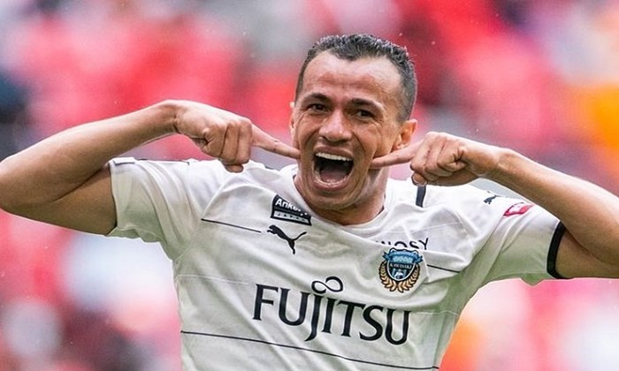 Cobiçado no mercado, Leandro Damião dá preferência ao Internacional