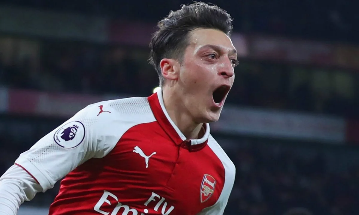Carreira de Mesut Özil chega ao fim, relembre golaços e títulos do meia