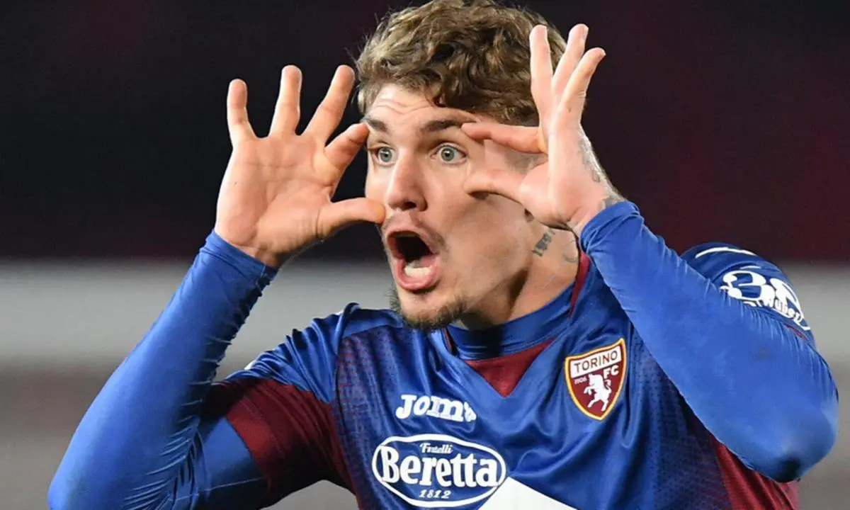 Atlético-MG disputa com Botafogo e Vasco pelo zagueiro Lyanco