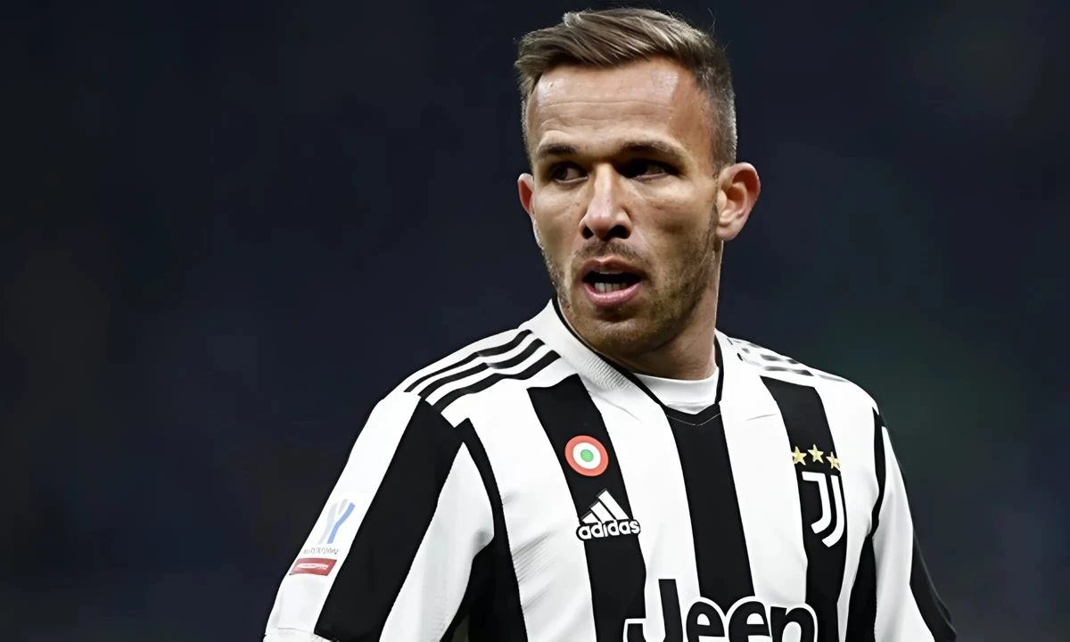 Arthur teria sido liberado pela Juventus e considera voltar ao Brasil